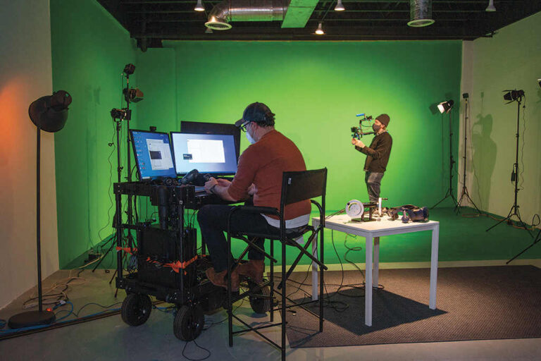Kuliah Animasi: Teknik Membangun Visual Effect Realistis - IDS | BTEC